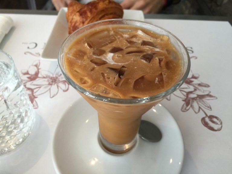 Chill Out with Cool Italian Drinks - It's All About Italy